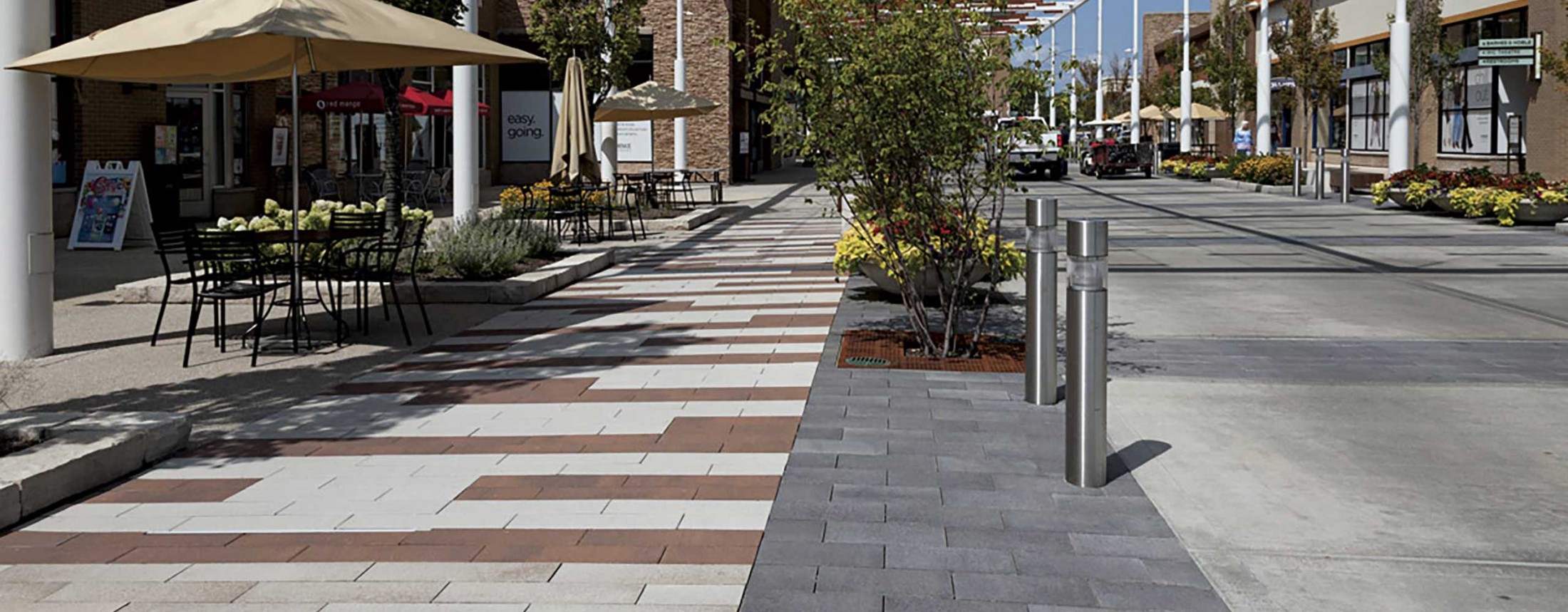 USA, Illinois, Bolingbrook, The Promenade at Bolingbrook